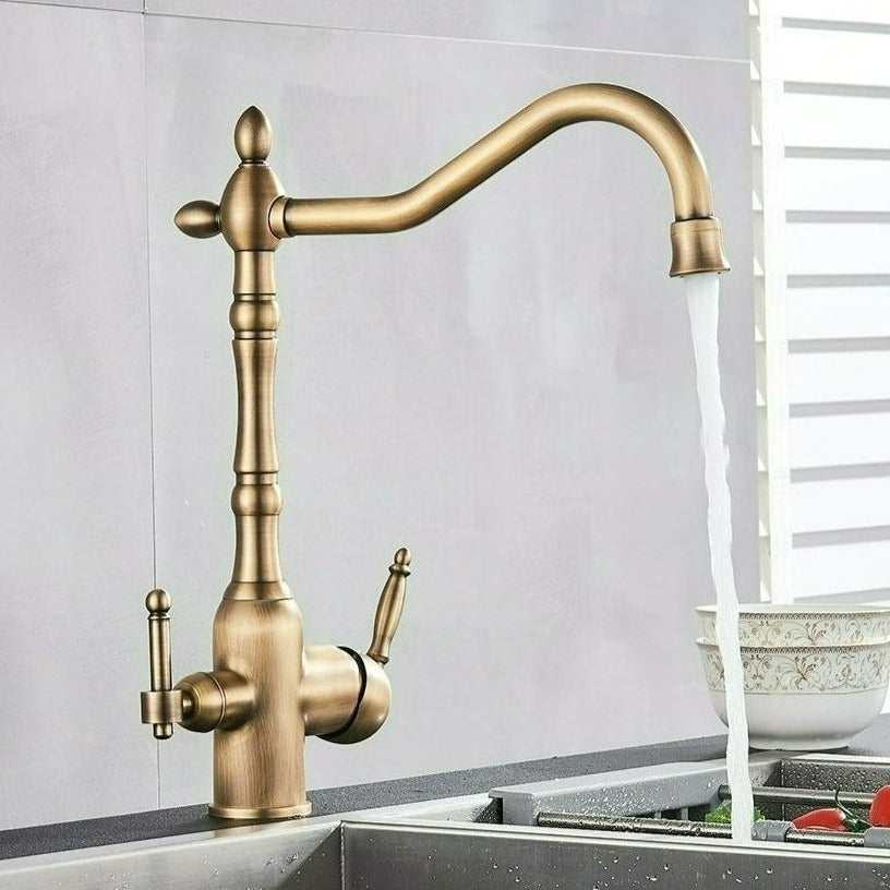 Exclusive traditional kitchen faucet – For a nostalgic look